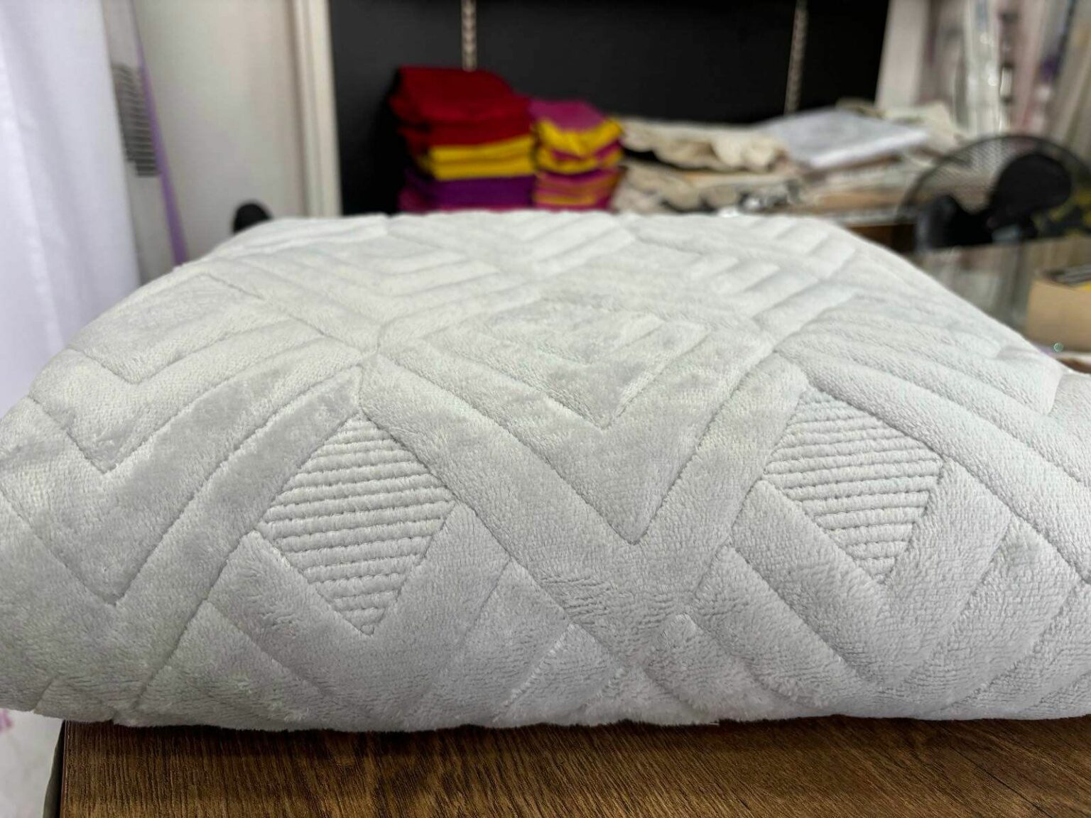Flekeri i Prostirke – Zaštita i Dekoracija Vašeg Stola | Hani Home Decor