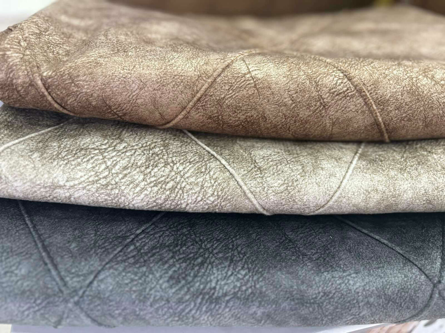 Flekeri i Prostirke – Zaštita i Dekoracija Vašeg Stola | Hani Home Decor